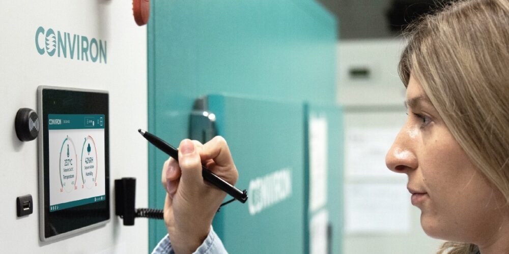 CMP6060 Controller for Plant Growth Systems | Conviron